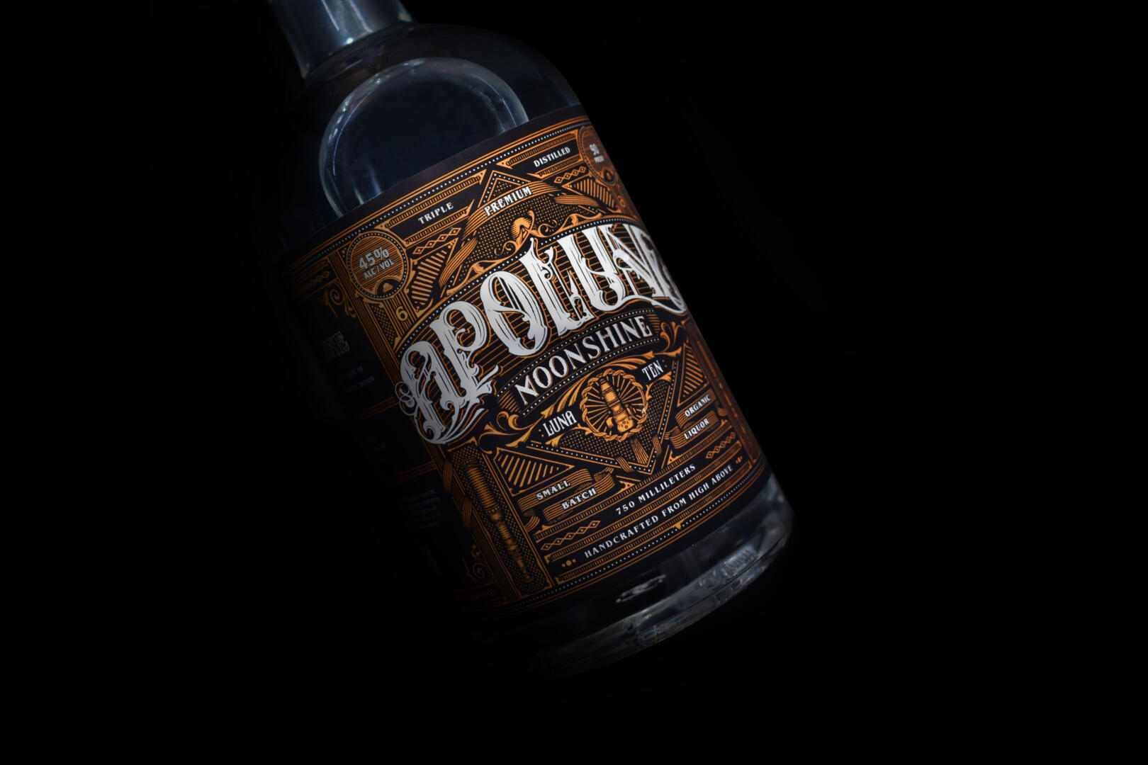 Moonshine – Packaging Of The World