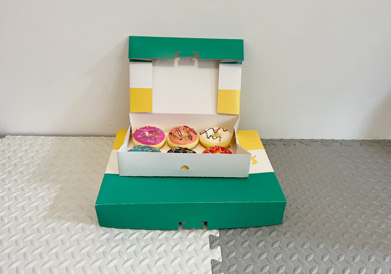 Dave’s Donuts Paper Box – Packaging Of The World