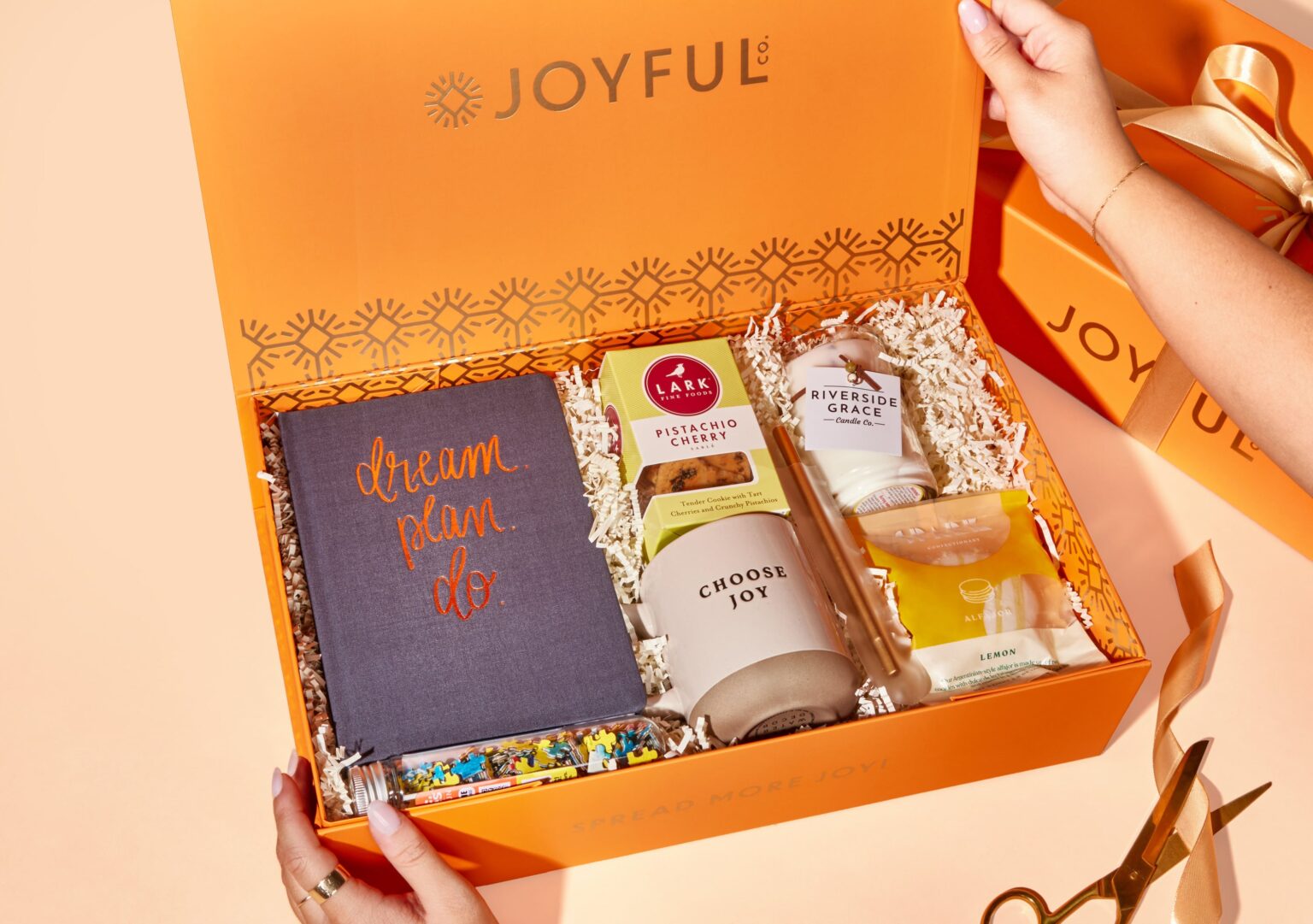 Nourish Well – Packaging Of The World