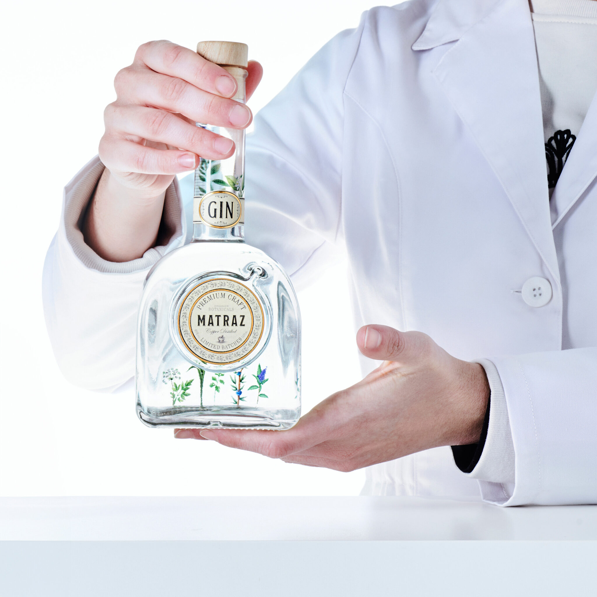 Matraz Gin – Packaging Of The World