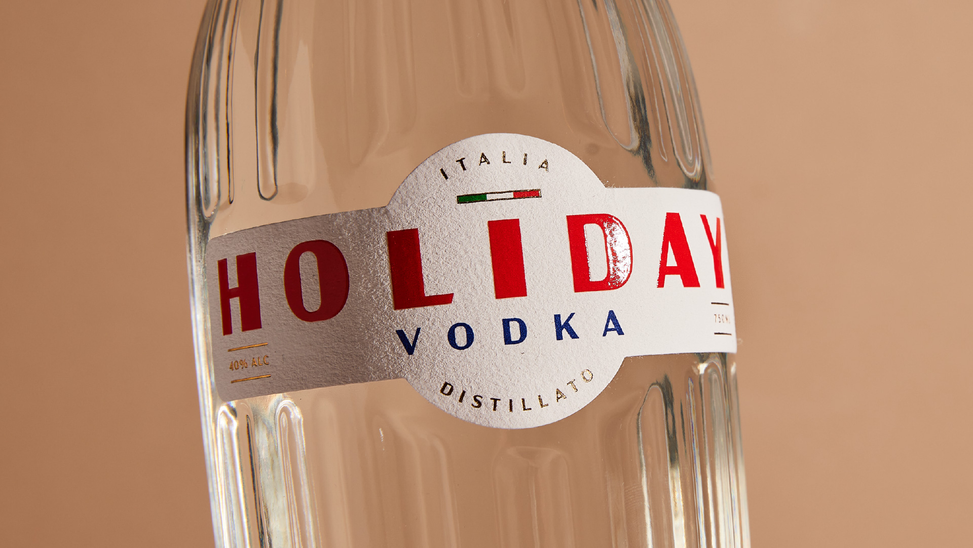 The sophisticated world of Holiday Vodka – Packaging Of The World